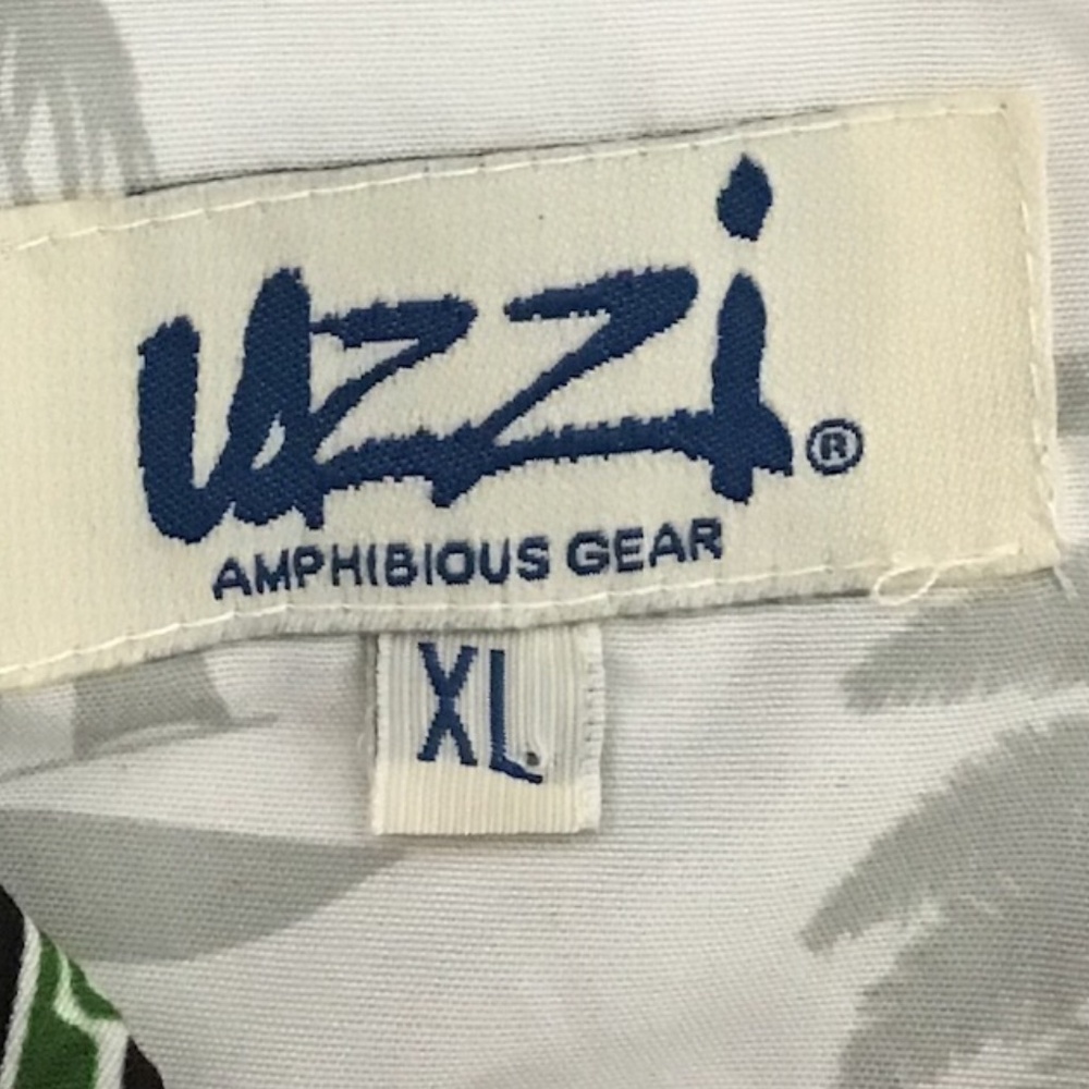 Uzzi Amphibious Gear - Vintage Car Design Short Sleev… - Gem